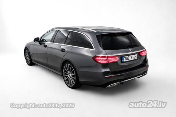 Pelēks Mercedes-Benz E-Class 2016 Tallina, ar dzinēja tilpumu 2.00 L un nobraukumu 348 tūkst. km par 16900 €, foto 6 vietnē AUTOMOTO.COM.LV