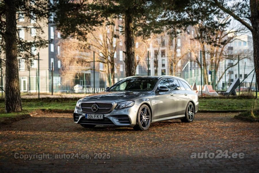 Pelēks Mercedes-Benz E-Class 2017 Tallina, ar dzinēja tilpumu 3.00 L un nobraukumu 174 tūkst. km par 31900 €, foto 1 vietnē AUTOMOTO.COM.LV