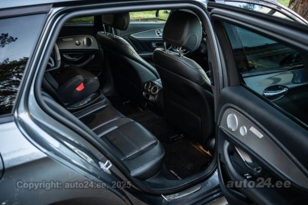Pelēks Mercedes-Benz E-Class 2017 Tallina, ar dzinēja tilpumu 3.00 L un nobraukumu 174 tūkst. km par 31900 €, foto 11 vietnē AUTOMOTO.COM.LV
