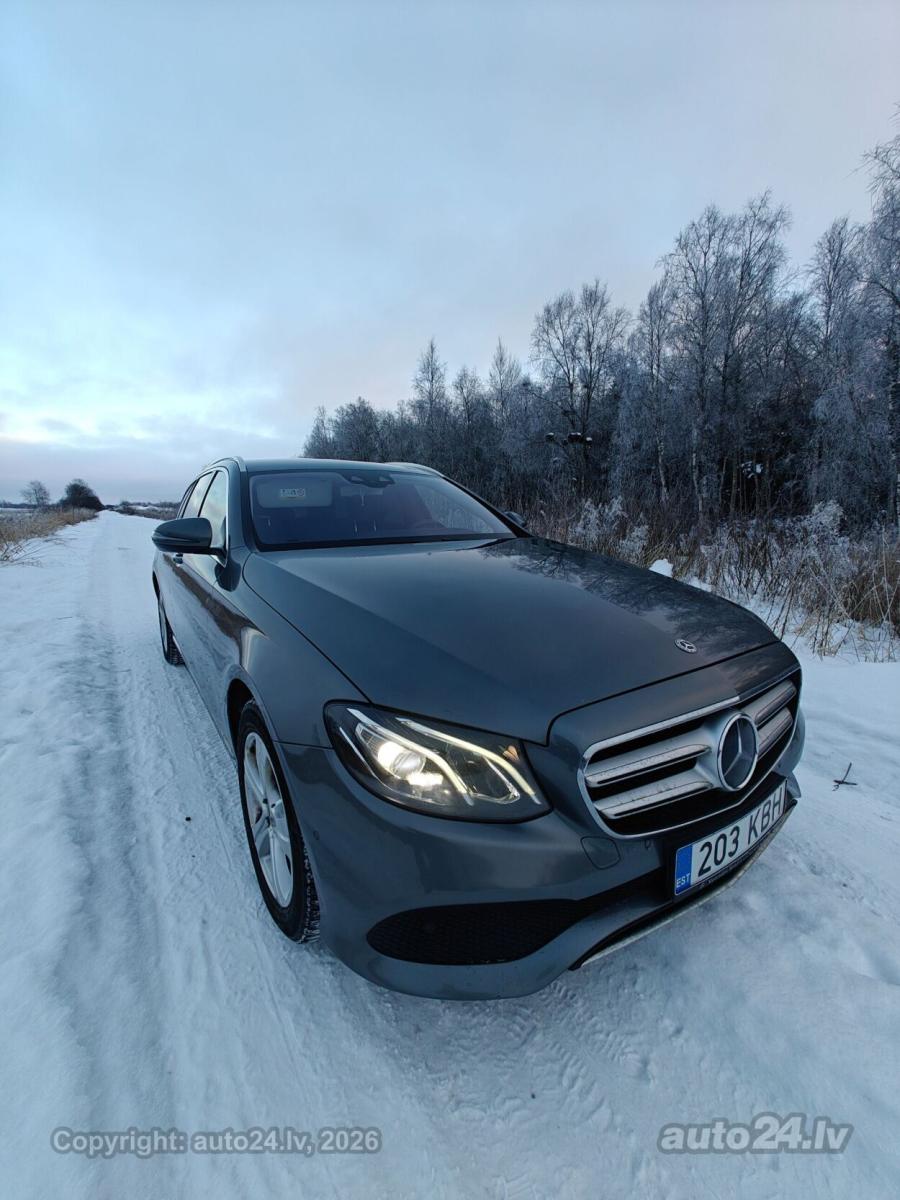 Grey Mercedes-Benz E-Class 2017 in Tallinn, with an engine capacity of 2.00 L and mileage of 268 thousand km for 16900 €, photo 4 on AUTOMOTO.COM.LV