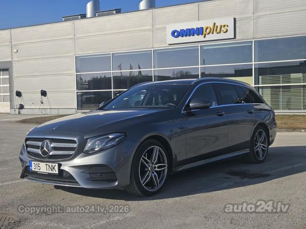 Grey Mercedes-Benz E-Class 2017 in Tallinn, with an engine capacity of 2.00 L and mileage of 164 thousand km for 19990 €, photo 5 on AUTOMOTO.COM.LV