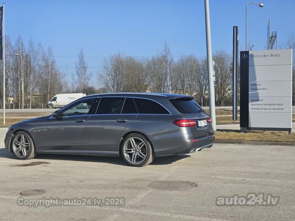 Grey Mercedes-Benz E-Class 2017 in Tallinn, with an engine capacity of 2.00 L and mileage of 164 thousand km for 19990 €, photo 6 on AUTOMOTO.COM.LV