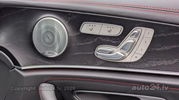 Grey Mercedes-Benz E-Class 2017 in Tallinn, with an engine capacity of 3.00 L and mileage of 194 thousand km for 36000 €, photo 8 on AUTOMOTO.COM.LV