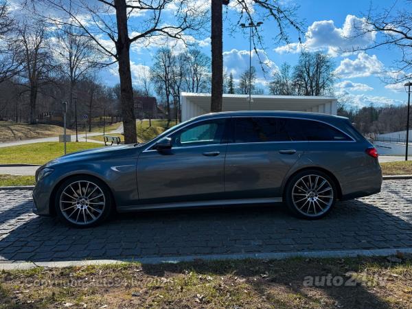 Pelēks Mercedes-Benz E-Class 2017 Viljandi, ar dzinēja tilpumu 3.00 L un nobraukumu 240 tūkst. km par 23900 €, foto 2 vietnē AUTOMOTO.COM.LV