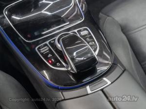 Grey Mercedes-Benz E-Class 2017 in Tallinn, with an engine capacity of 3.00 L and mileage of 208 thousand km for 29900 €, photo 8 on AUTOMOTO.COM.LV