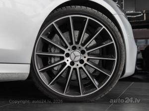 Grey Mercedes-Benz E-Class 2017 in Tallinn, with an engine capacity of 3.00 L and mileage of 208 thousand km for 29900 €, photo 16 on AUTOMOTO.COM.LV