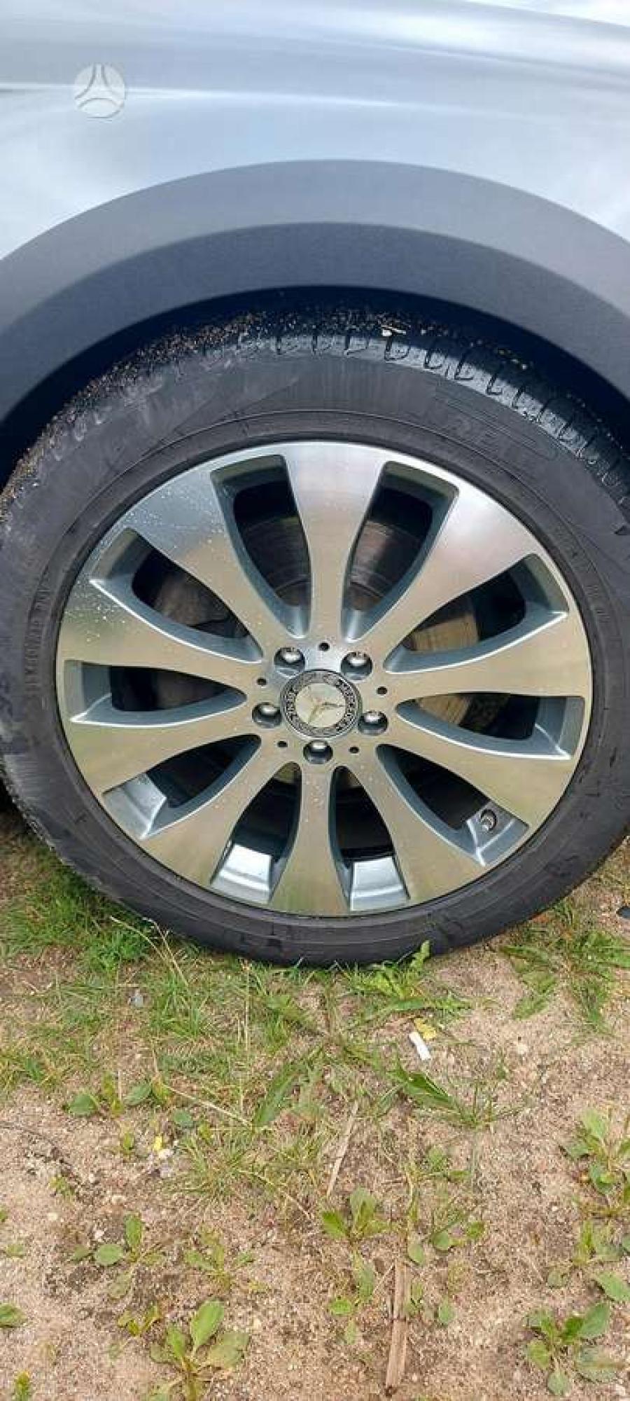 Grey Mercedes-Benz E-Class 2017 in Vilnius, with an engine capacity of 1.95 L and mileage of 315 thousand km for 20000 €, photo 22 on AUTOMOTO.COM.LV