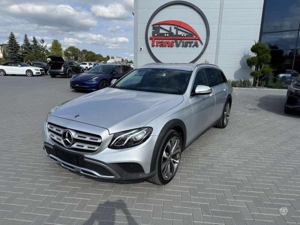 Pelēks Mercedes-Benz E-Class 2017 Telšiai, ar dzinēja tilpumu 1.95 L un nobraukumu 194 tūkst. km par 16999 €, foto 1 vietnē AUTOMOTO.COM.LV