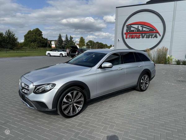 Pelēks Mercedes-Benz E-Class 2017 Telšiai, ar dzinēja tilpumu 1.95 L un nobraukumu 194 tūkst. km par 16999 €, foto 2 vietnē AUTOMOTO.COM.LV