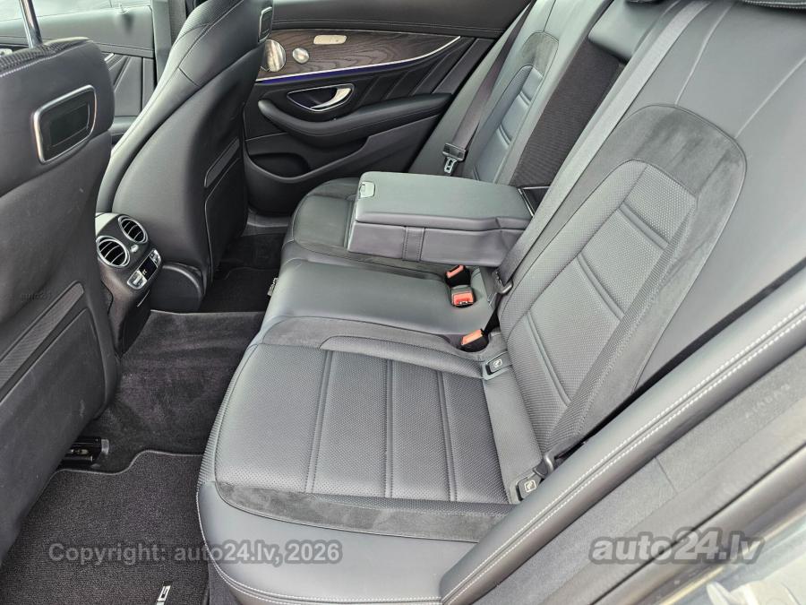 Pelēks Mercedes-Benz E-Class 2017 Tartu, ar dzinēja tilpumu 3.00 L un nobraukumu 95 tūkst. km par 29900 €, foto 13 vietnē AUTOMOTO.COM.LV