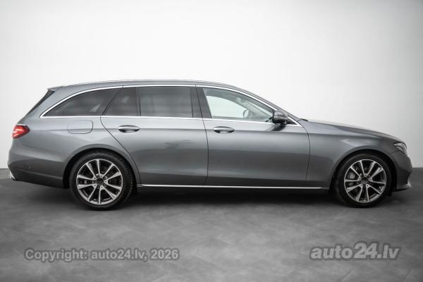 Pelēks Mercedes-Benz E-Class 2017 Tallina, ar dzinēja tilpumu 3.00 L un nobraukumu 191 tūkst. km par 19899 €, foto 5 vietnē AUTOMOTO.COM.LV