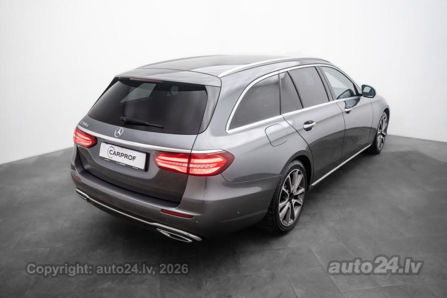 Grey Mercedes-Benz E-Class 2017 in Tallinn, with an engine capacity of 3.00 L and mileage of 191 thousand km for 19899 €, photo 6 on AUTOMOTO.COM.LV