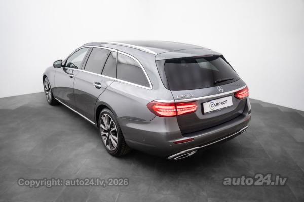 Pelēks Mercedes-Benz E-Class 2017 Tallina, ar dzinēja tilpumu 3.00 L un nobraukumu 191 tūkst. km par 19899 €, foto 8 vietnē AUTOMOTO.COM.LV