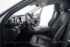 Grey Mercedes-Benz E-Class 2017 in Tallinn, with an engine capacity of 3.00 L and mileage of 191 thousand km for 19899 €, photo 9 on AUTOMOTO.COM.LV