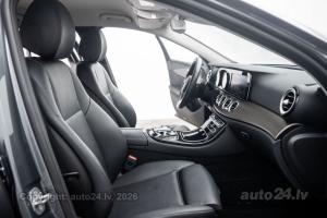 Grey Mercedes-Benz E-Class 2017 in Tallinn, with an engine capacity of 3.00 L and mileage of 191 thousand km for 19899 €, photo 12 on AUTOMOTO.COM.LV