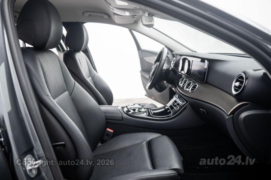 Grey Mercedes-Benz E-Class 2017 in Tallinn, with an engine capacity of 3.00 L and mileage of 191 thousand km for 19899 €, photo 12 on AUTOMOTO.COM.LV