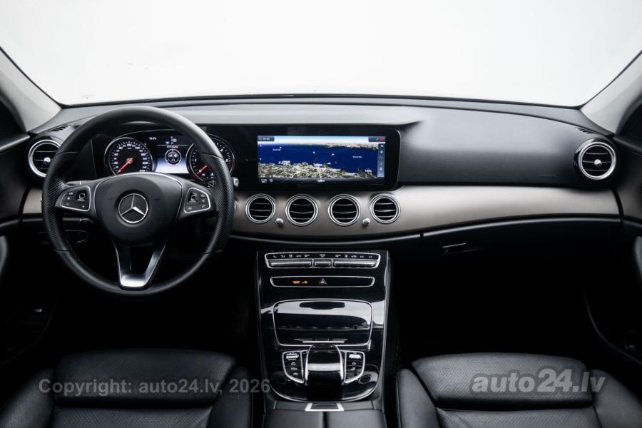 Grey Mercedes-Benz E-Class 2017 in Tallinn, with an engine capacity of 3.00 L and mileage of 191 thousand km for 19899 €, photo 14 on AUTOMOTO.COM.LV