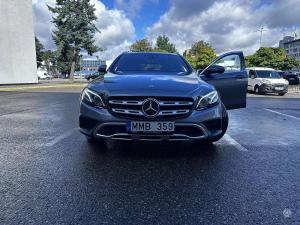 Pelēks Mercedes-Benz E-Class 2017 Viļņa, ar dzinēja tilpumu 1.95 L un nobraukumu 174 tūkst. km par 21900 €, foto 5 vietnē AUTOMOTO.COM.LV