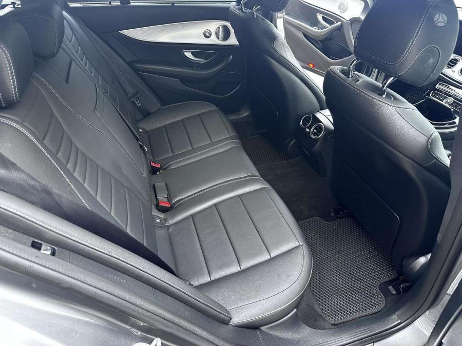 Pelēks Mercedes-Benz E-Class 2017 Viļņa, ar dzinēja tilpumu 1.95 L un nobraukumu 174 tūkst. km par 21900 €, foto 11 vietnē AUTOMOTO.COM.LV
