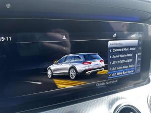 Pelēks Mercedes-Benz E-Class 2017 Viļņa, ar dzinēja tilpumu 1.95 L un nobraukumu 174 tūkst. km par 21900 €, foto 19 vietnē AUTOMOTO.COM.LV