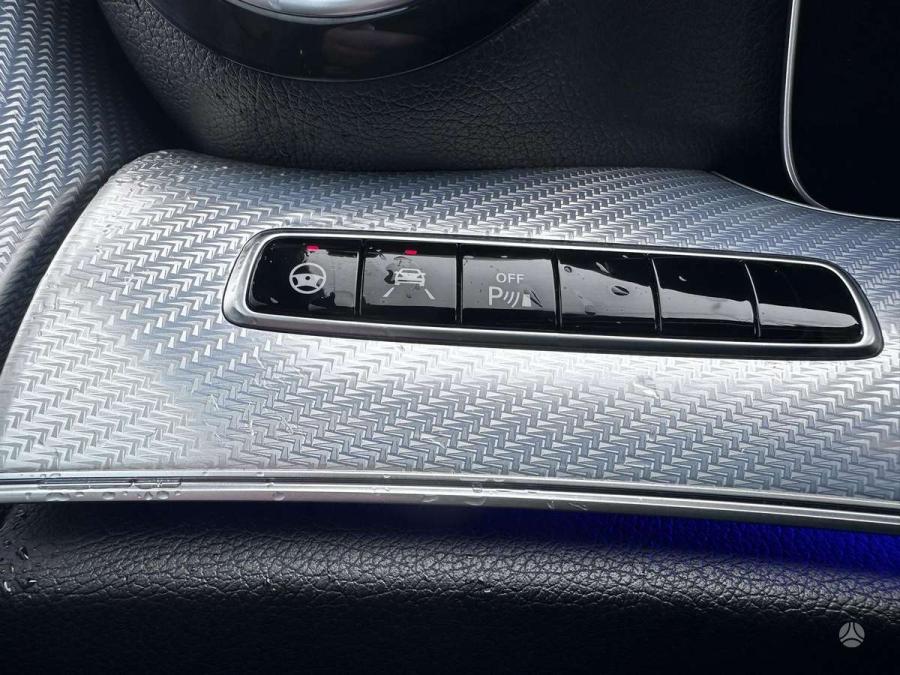 Pelēks Mercedes-Benz E-Class 2017 Viļņa, ar dzinēja tilpumu 1.95 L un nobraukumu 174 tūkst. km par 21900 €, foto 23 vietnē AUTOMOTO.COM.LV