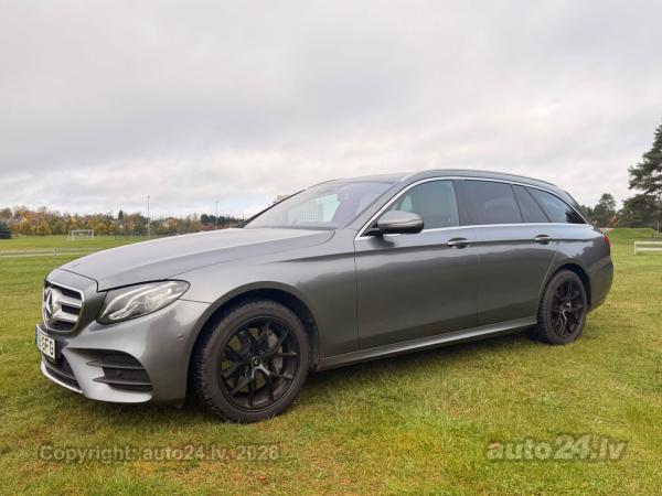 Grey Mercedes-Benz E-Class 2017 in Johvi, with an engine capacity of 2.00 L and mileage of 143 thousand km for 22500 €, photo 9 on AUTOMOTO.COM.LV