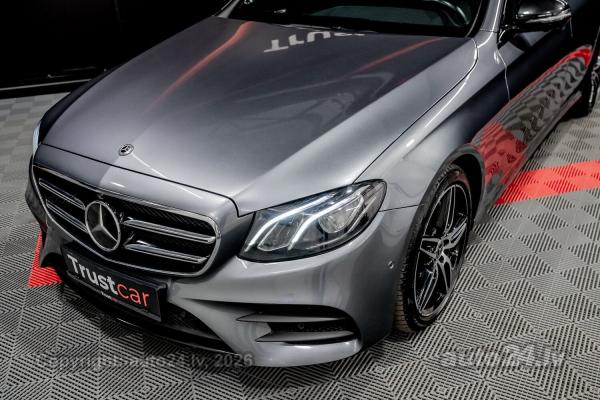 Pelēks Mercedes-Benz E-Class 2018 Pērnava, ar dzinēja tilpumu 2.00 L un nobraukumu 254 tūkst. km par 19900 €, foto 3 vietnē AUTOMOTO.COM.LV