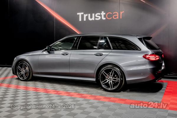 Pelēks Mercedes-Benz E-Class 2018 Pērnava, ar dzinēja tilpumu 2.00 L un nobraukumu 254 tūkst. km par 19900 €, foto 7 vietnē AUTOMOTO.COM.LV