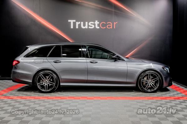 Pelēks Mercedes-Benz E-Class 2018 Pērnava, ar dzinēja tilpumu 2.00 L un nobraukumu 254 tūkst. km par 19900 €, foto 9 vietnē AUTOMOTO.COM.LV