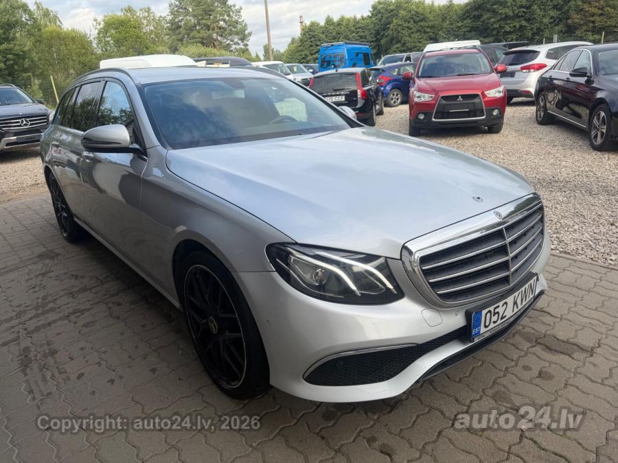 Pelēks Mercedes-Benz E-Class 2018 Veru, ar dzinēja tilpumu 2.00 L un nobraukumu 383 tūkst. km par 8880 €, foto 3 vietnē AUTOMOTO.COM.LV