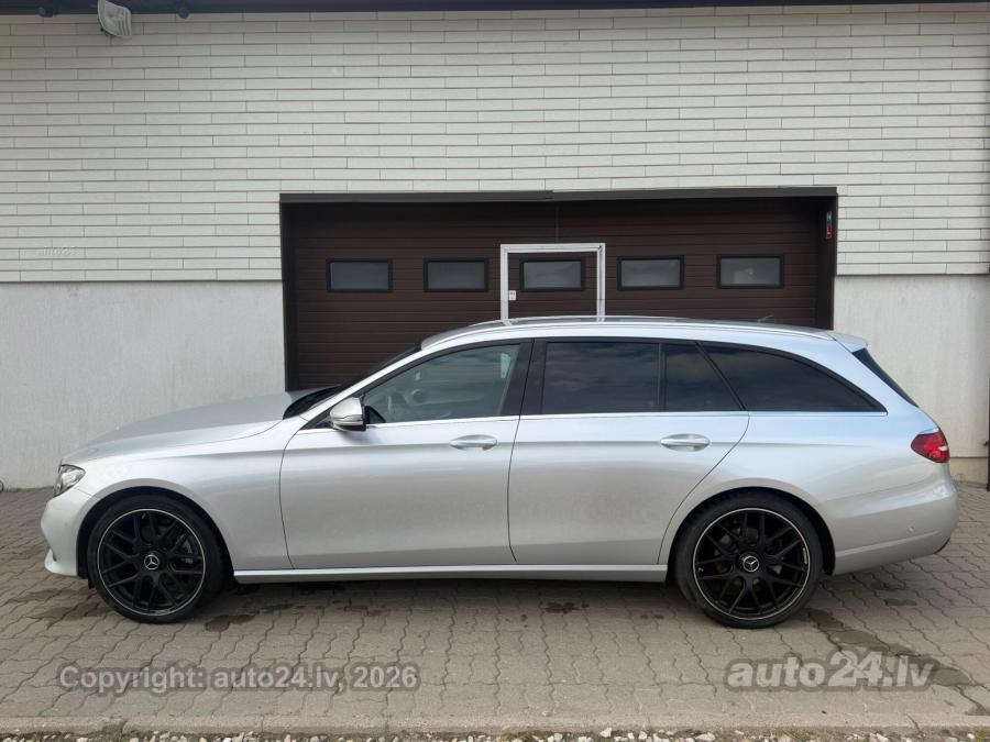 Pelēks Mercedes-Benz E-Class 2018 Veru, ar dzinēja tilpumu 2.00 L un nobraukumu 383 tūkst. km par 8880 €, foto 6 vietnē AUTOMOTO.COM.LV