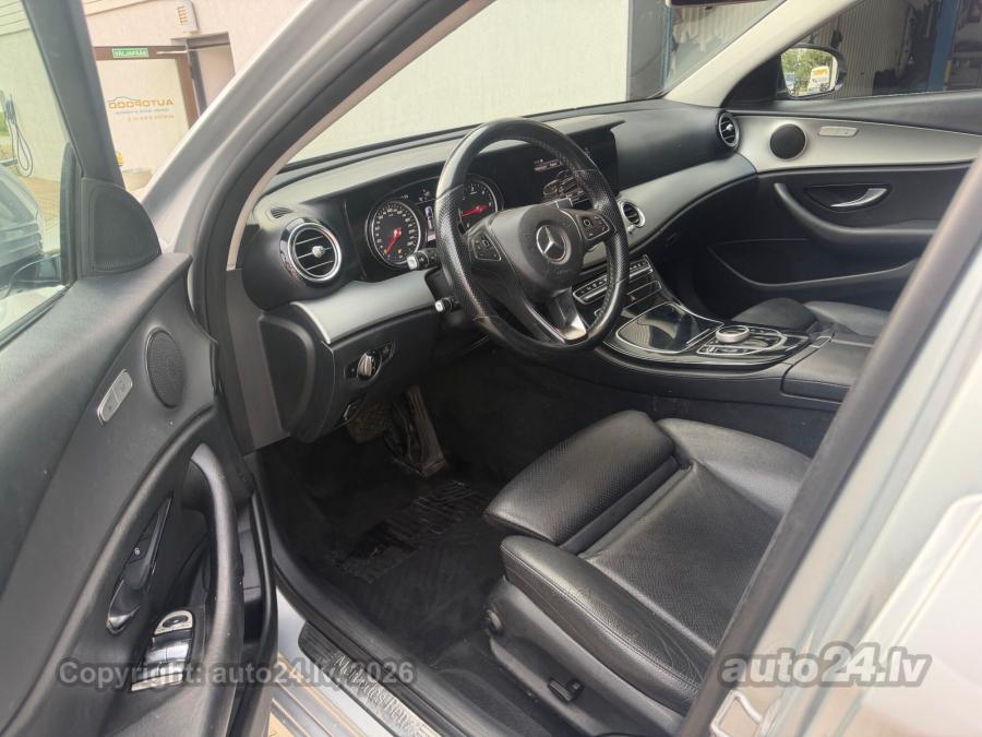 Pelēks Mercedes-Benz E-Class 2018 Veru, ar dzinēja tilpumu 2.00 L un nobraukumu 383 tūkst. km par 8880 €, foto 7 vietnē AUTOMOTO.COM.LV