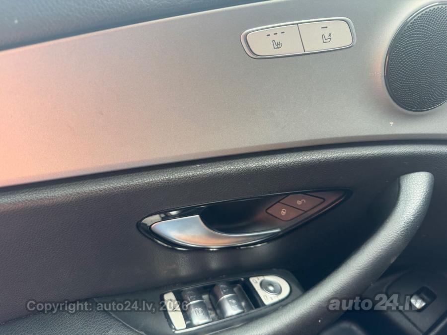 Pelēks Mercedes-Benz E-Class 2018 Veru, ar dzinēja tilpumu 2.00 L un nobraukumu 383 tūkst. km par 8880 €, foto 10 vietnē AUTOMOTO.COM.LV