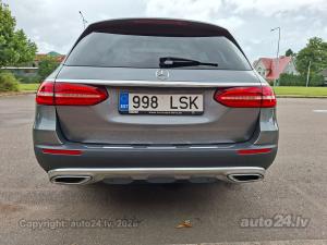 Pelēks Mercedes-Benz E-Class 2018 Tallina, ar dzinēja tilpumu 2.00 L un nobraukumu 194 tūkst. km par 24900 €, foto 8 vietnē AUTOMOTO.COM.LV