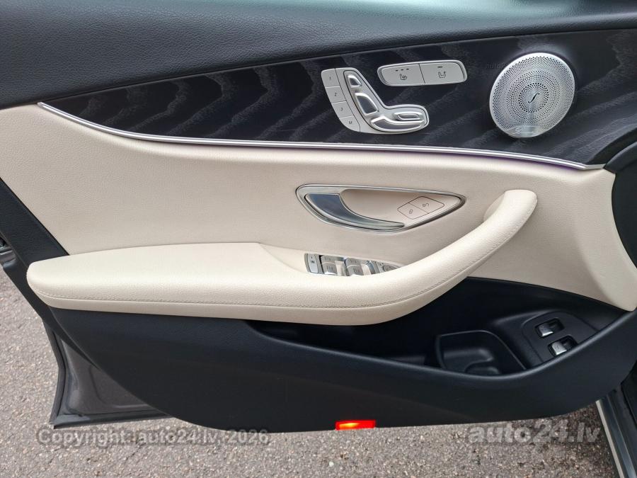 Pelēks Mercedes-Benz E-Class 2018 Tallina, ar dzinēja tilpumu 2.00 L un nobraukumu 194 tūkst. km par 24900 €, foto 11 vietnē AUTOMOTO.COM.LV