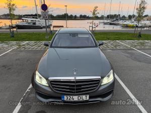 Grey Mercedes-Benz E-Class 2018 in Parnu, with an engine capacity of 2.00 L and mileage of 141 thousand km for 23500 €, photo 4 on AUTOMOTO.COM.LV