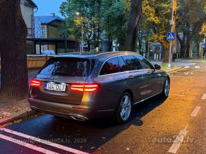 Grey Mercedes-Benz E-Class 2018 in Parnu, with an engine capacity of 2.00 L and mileage of 141 thousand km for 23500 €, photo 16 on AUTOMOTO.COM.LV