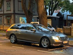 Grey Mercedes-Benz E-Class 2018 in Parnu, with an engine capacity of 2.00 L and mileage of 141 thousand km for 23500 €, photo 17 on AUTOMOTO.COM.LV