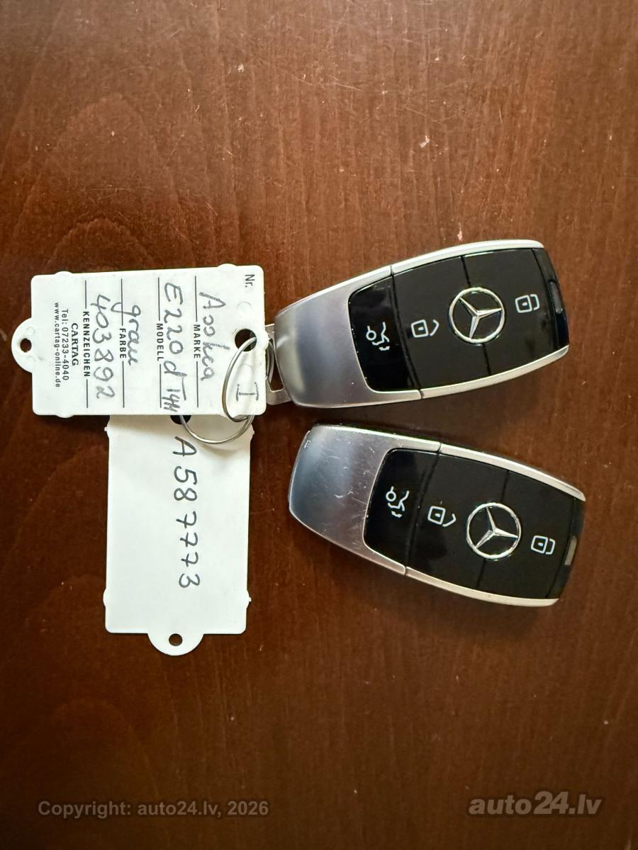 Grey Mercedes-Benz E-Class 2018 in Parnu, with an engine capacity of 2.00 L and mileage of 141 thousand km for 23500 €, photo 29 on AUTOMOTO.COM.LV