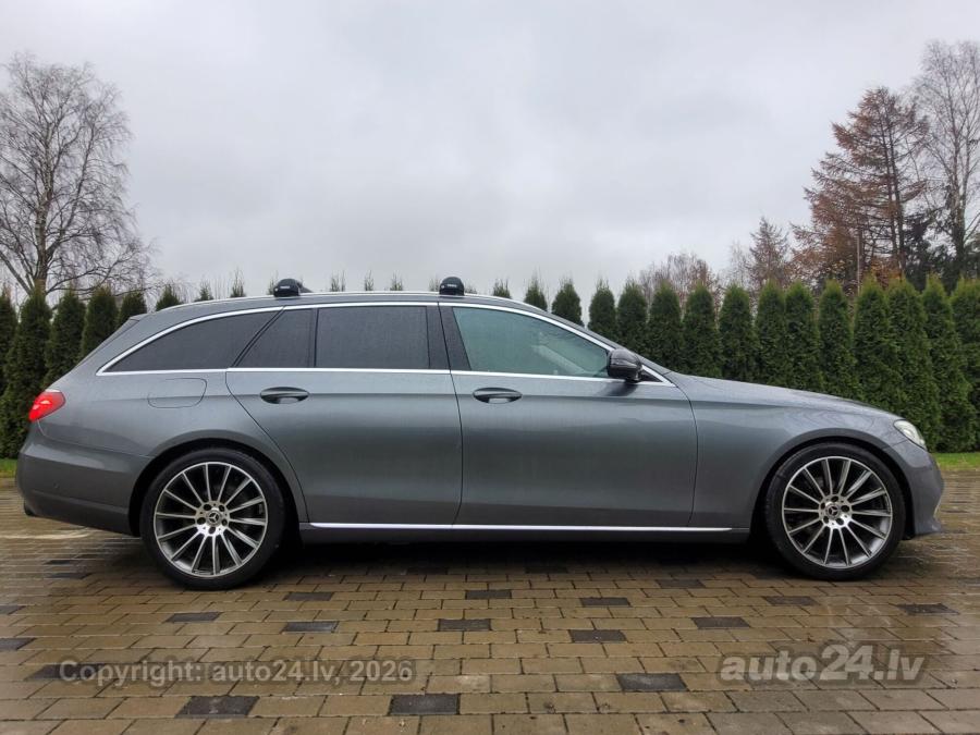Grey Mercedes-Benz E-Class 2018 in Paide, with an engine capacity of 2.00 L and mileage of 390 thousand km for 18900 €, photo 6 on AUTOMOTO.COM.LV