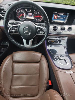 Grey Mercedes-Benz E-Class 2018 in Paide, with an engine capacity of 2.00 L and mileage of 390 thousand km for 18900 €, photo 12 on AUTOMOTO.COM.LV