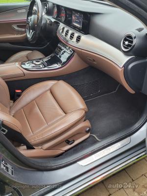 Grey Mercedes-Benz E-Class 2018 in Paide, with an engine capacity of 2.00 L and mileage of 390 thousand km for 18900 €, photo 14 on AUTOMOTO.COM.LV