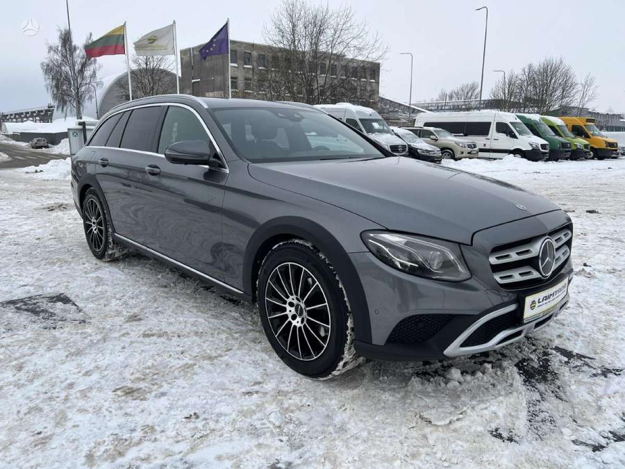 Grey Mercedes-Benz E-Class 2019 in Telschi, with an engine capacity of 1.95 L and mileage of 231 thousand km for 14200 €, photo 1 on AUTOMOTO.COM.LV