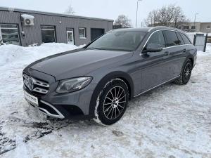 Grey Mercedes-Benz E-Class 2019 in Telschi, with an engine capacity of 1.95 L and mileage of 231 thousand km for 14200 €, photo 10 on AUTOMOTO.COM.LV