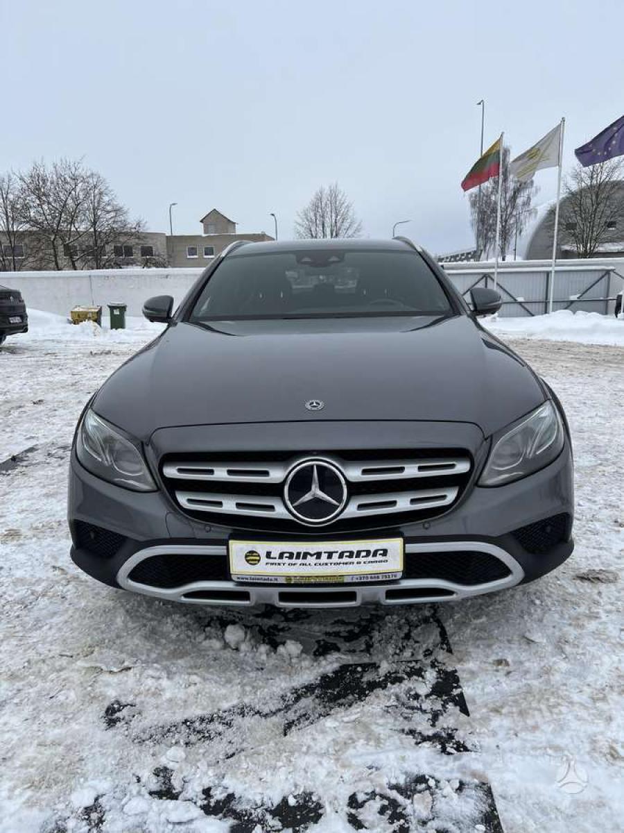 Grey Mercedes-Benz E-Class 2019 in Telschi, with an engine capacity of 1.95 L and mileage of 231 thousand km for 14200 €, photo 11 on AUTOMOTO.COM.LV