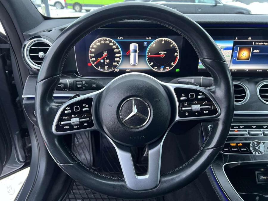 Grey Mercedes-Benz E-Class 2019 in Telschi, with an engine capacity of 1.95 L and mileage of 231 thousand km for 14200 €, photo 24 on AUTOMOTO.COM.LV