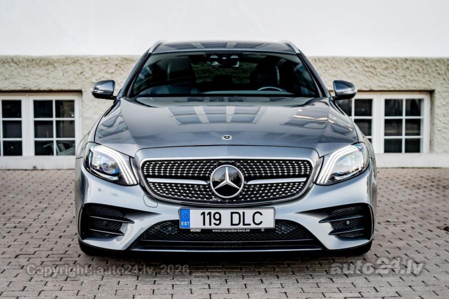 Grey Mercedes-Benz E-Class 2019 in Tallinn, with an engine capacity of 2.00 L and mileage of 82 thousand km for 24999 €, photo 3 on AUTOMOTO.COM.LV