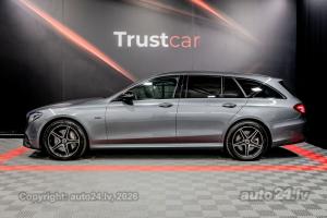 Grey Mercedes-Benz E-Class 2019 in Parnu, with an engine capacity of 2.00 L and mileage of 203 thousand km for 26900 €, photo 5 on AUTOMOTO.COM.LV