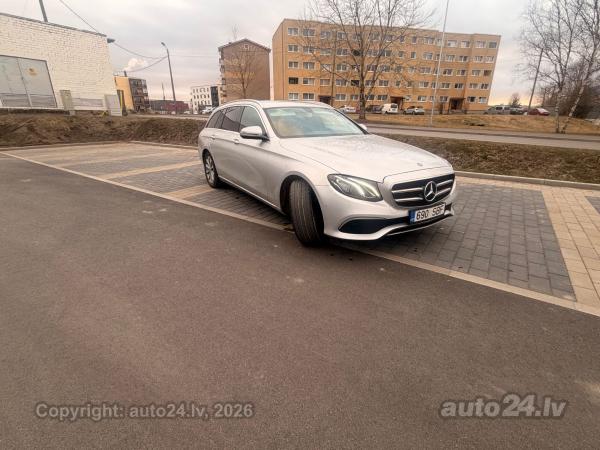 Grey Mercedes-Benz E-Class 2019 in Keila, with an engine capacity of 1.60 L and mileage of 199 thousand km for 24000 €, photo 2 on AUTOMOTO.COM.LV