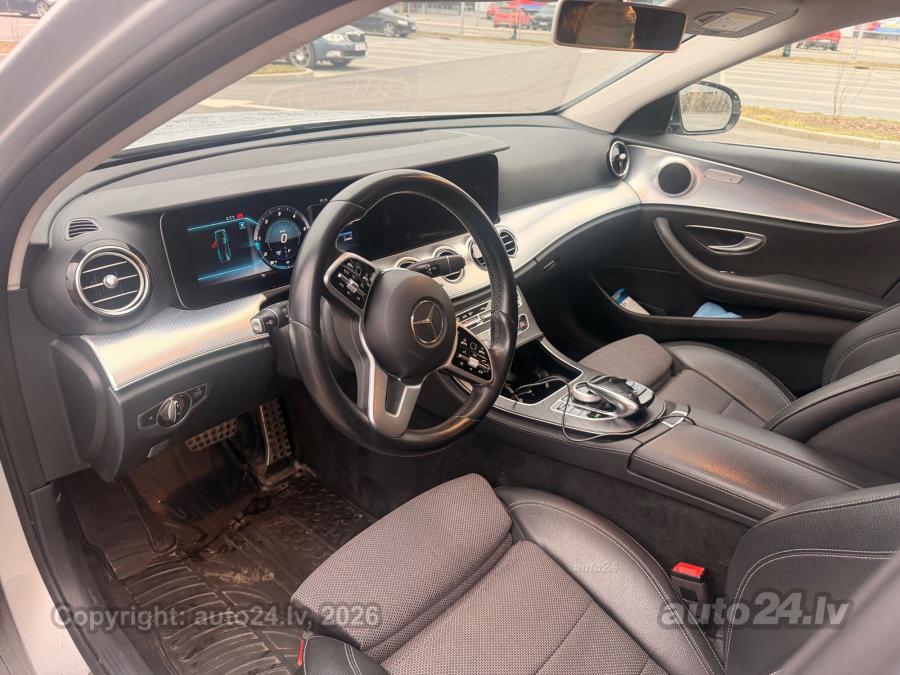 Grey Mercedes-Benz E-Class 2019 in Keila, with an engine capacity of 1.60 L and mileage of 199 thousand km for 24000 €, photo 6 on AUTOMOTO.COM.LV